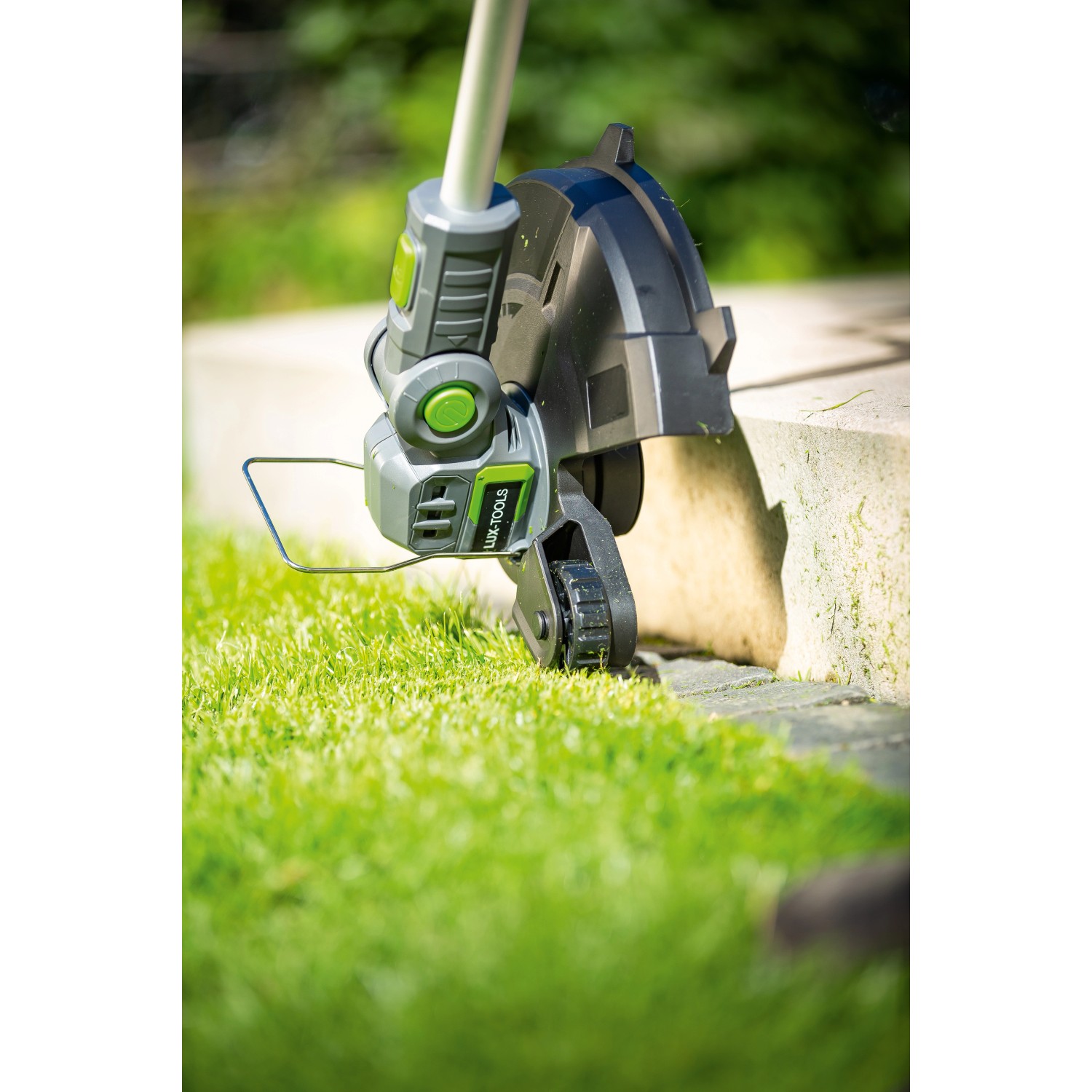 LUX-TOOLS 1 PowerSystem Aku strunová sekačka A-RT-20/25 Solo nakoupit u OBI
