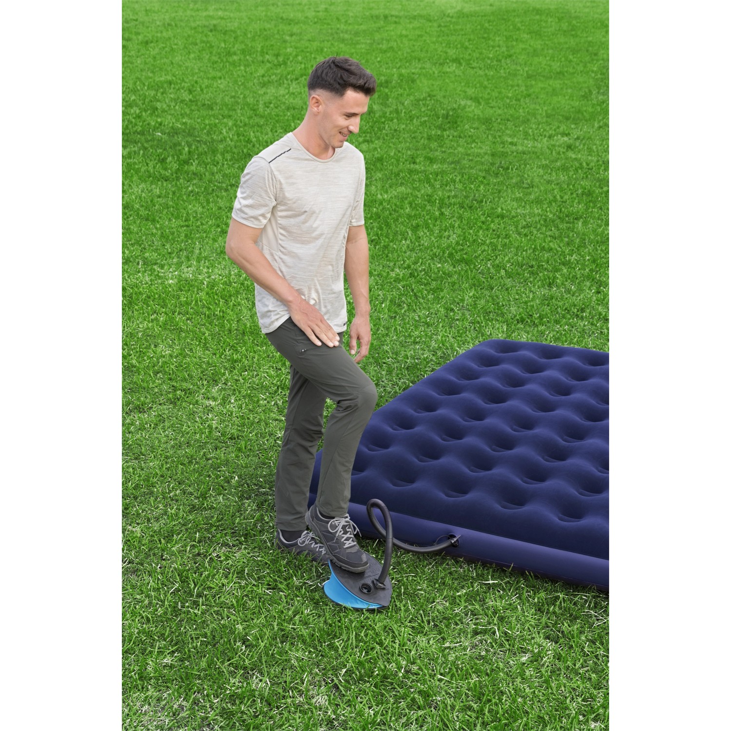 Bestway Nožní pumpa Air Step 1400 ml koupit v OBI