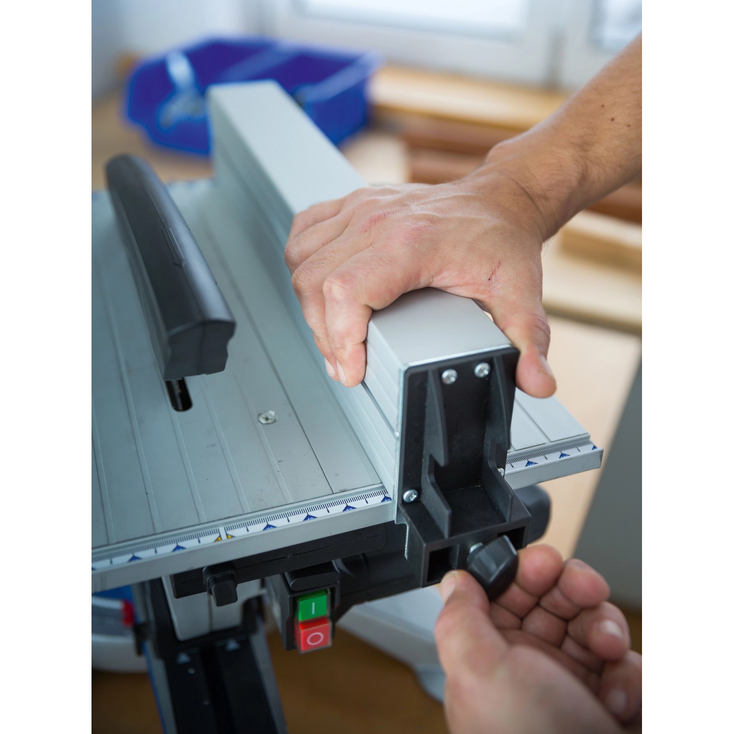 LUX Stolní kapovací a pokosová pila TKGS 255 nakoupit u OBI