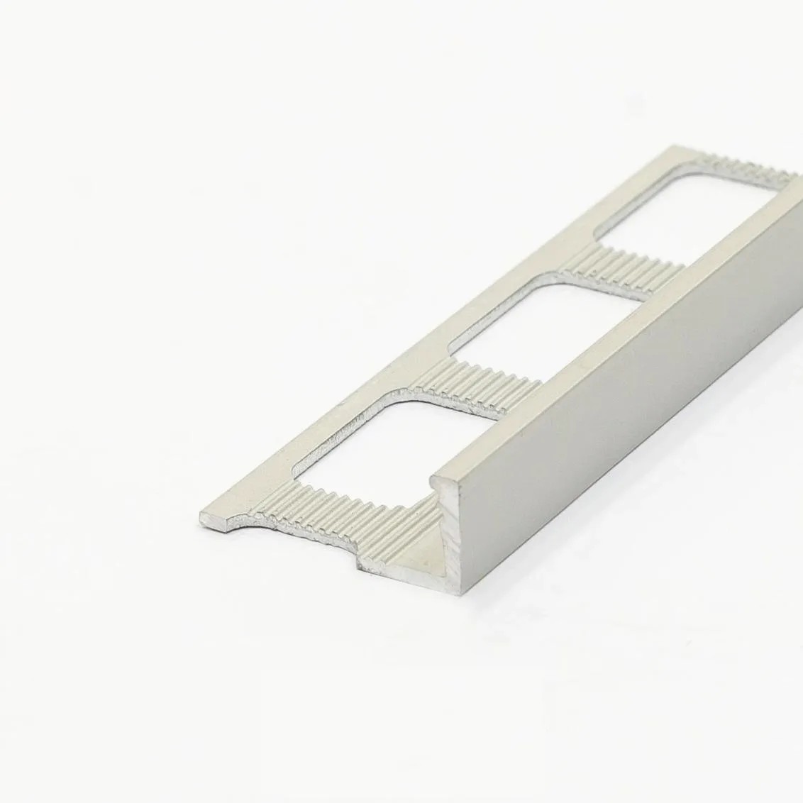 Ukončovací profil typu L, hliník elox stříbrný, 8 mm/2,5 m nakoupit u OBI