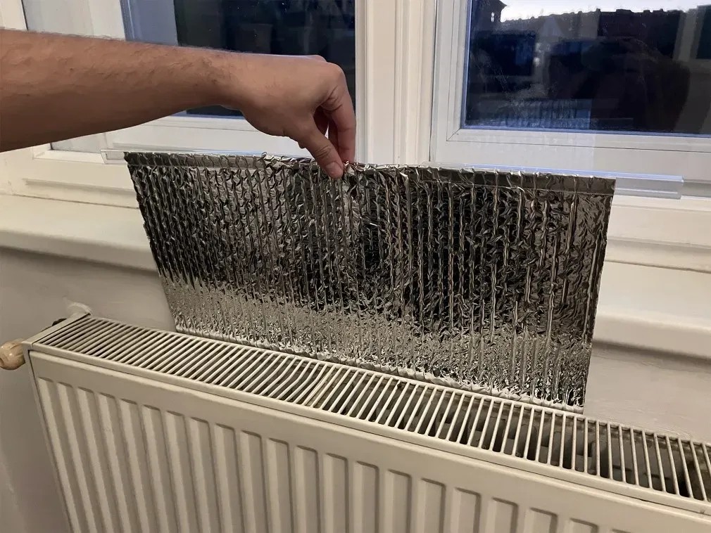 COVERNIT Reflexní fólie za radiátory Heatreflect 120 x 250 x 0,3 cm ...