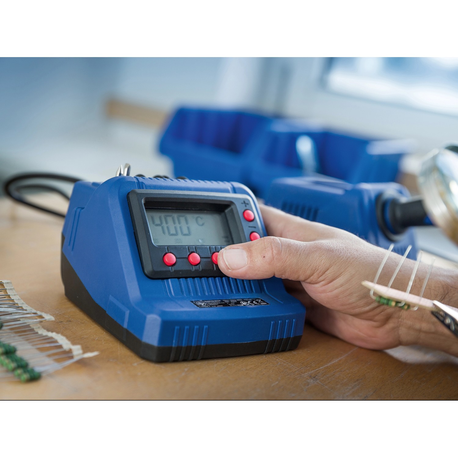 LUX-TOOLS Pájecí stanice LST-60 60 W nakoupit u OBI