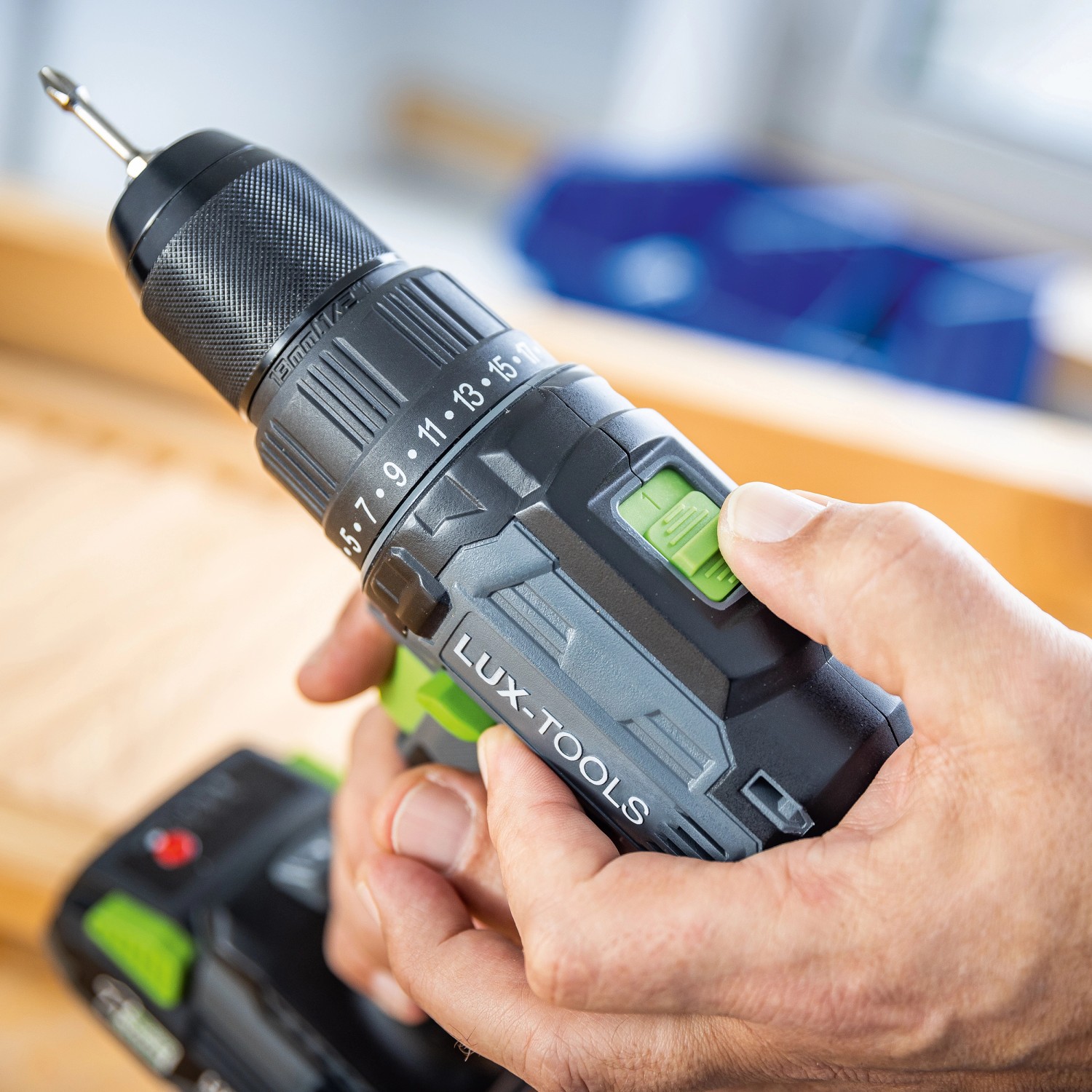 LUX-TOOLS 1 PowerSystem Aku vrtací šroubovák A-BS-20 B Solo nakoupit u OBI