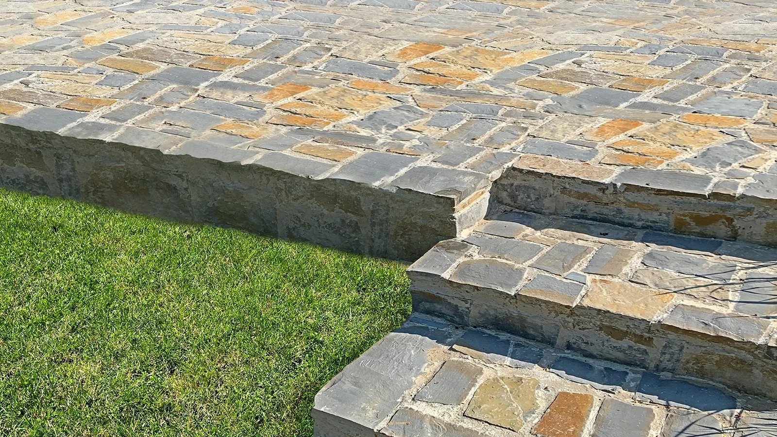 Těrchovský kámen Obklad štípaný Speciál 1x řezaný, do 3 cm