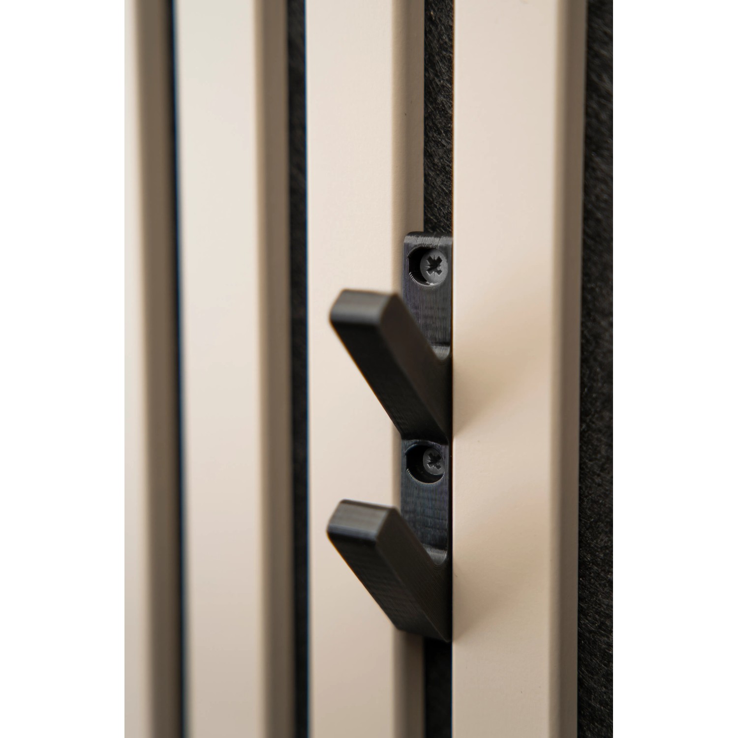 Denpanels 3D háčky pro akustické panely, černá, 2 ks nakoupit u OBI