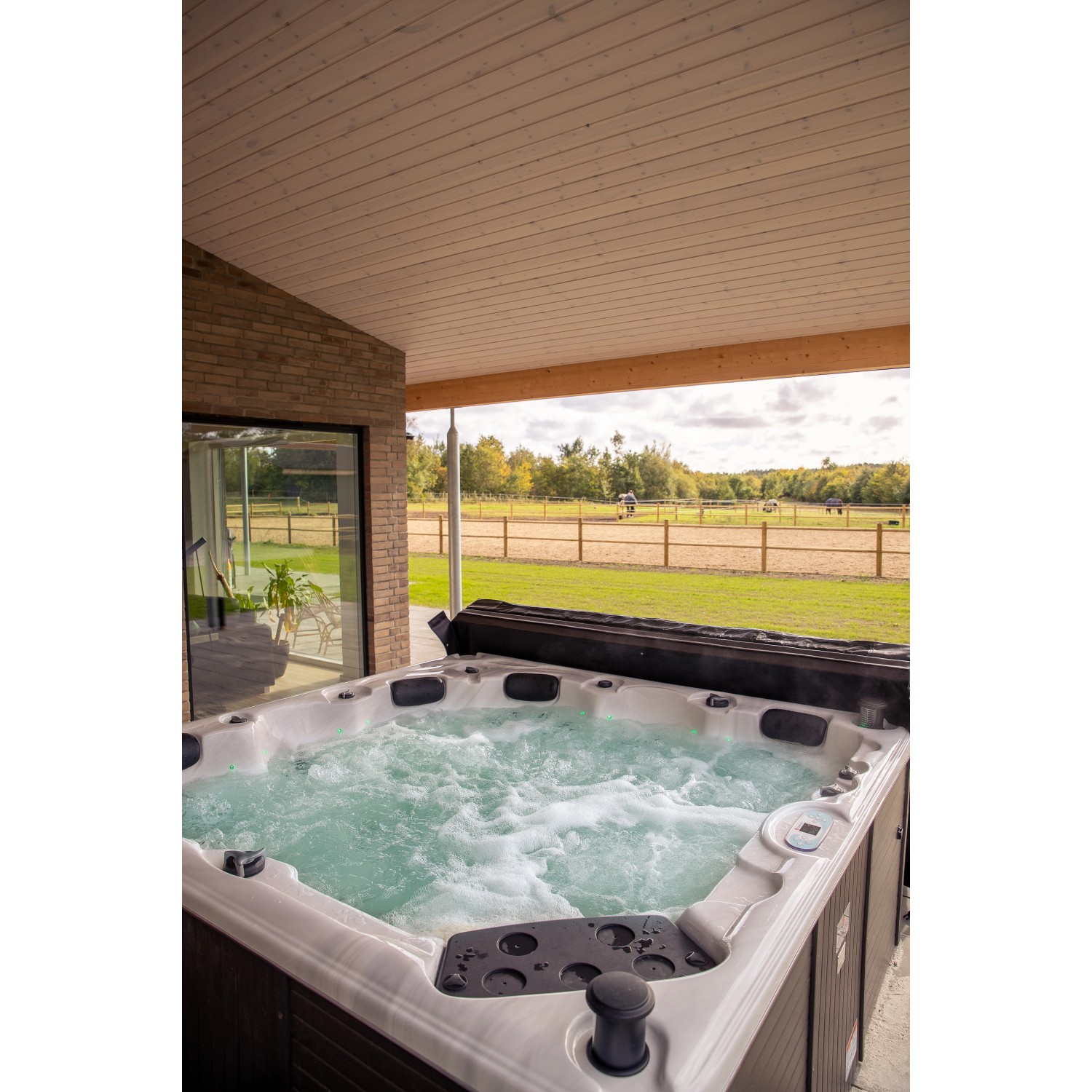 Nordlys Celoroční vířivka Ruby, 87 x 228 x 228 cm koupit v OBI