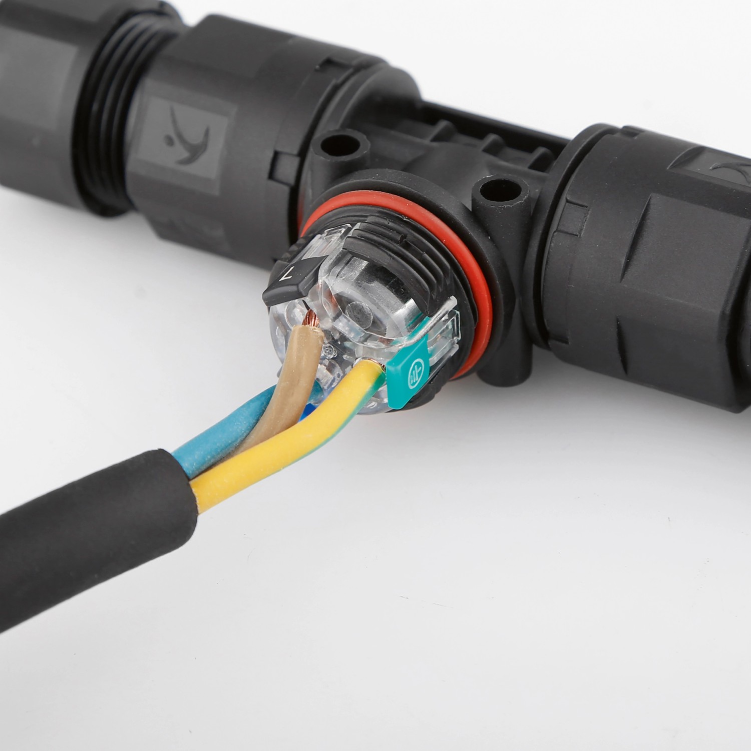 Vodotěsná kabelová spojka "T", IP68, 3x 1,0-2,5 mm2, 250V/16A nakoupit ...