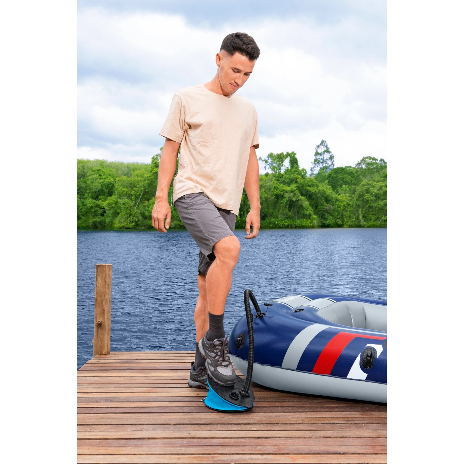 Bestway Nožní pumpa Air Step 1400 ml koupit v OBI