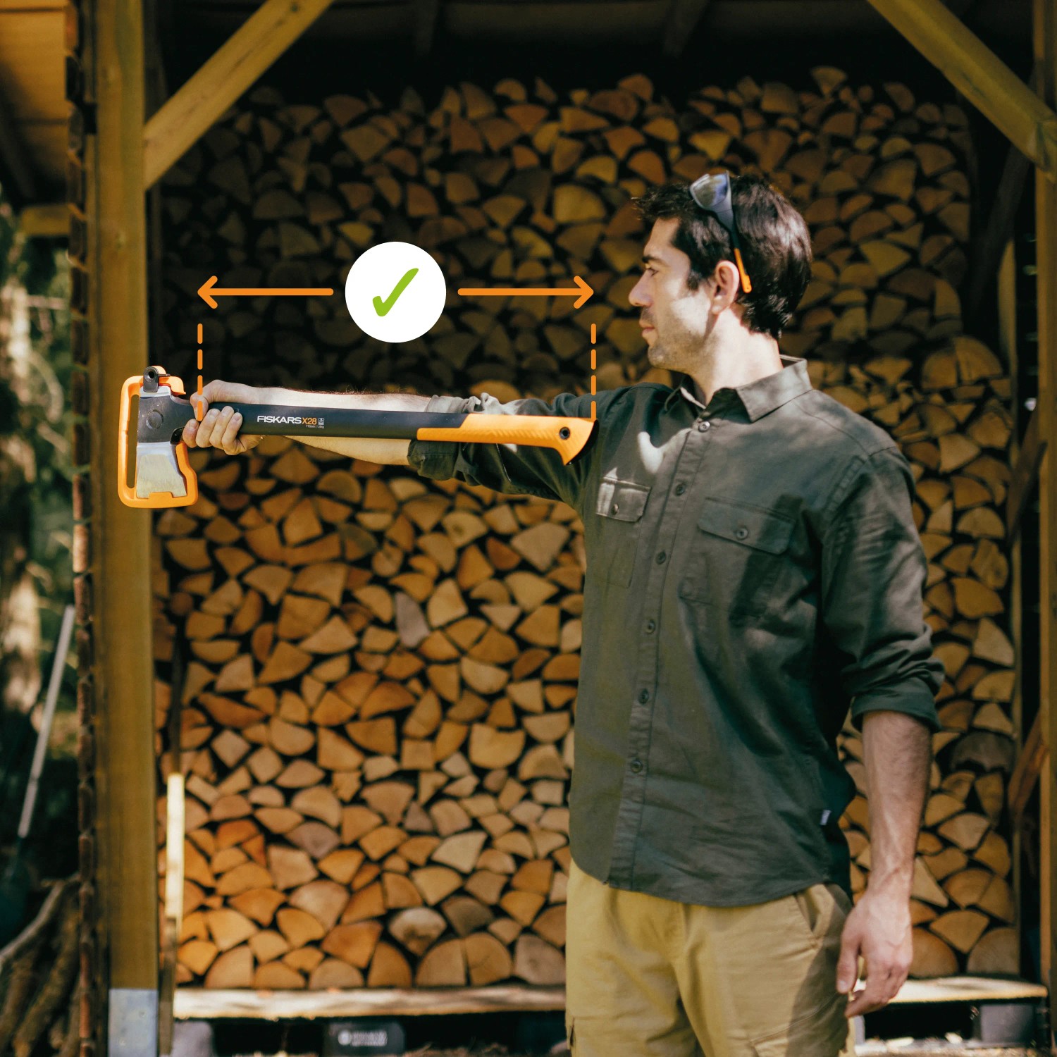 FISKARS Štípací sekera X-series (L) X32, 81,5 cm (1069108)
