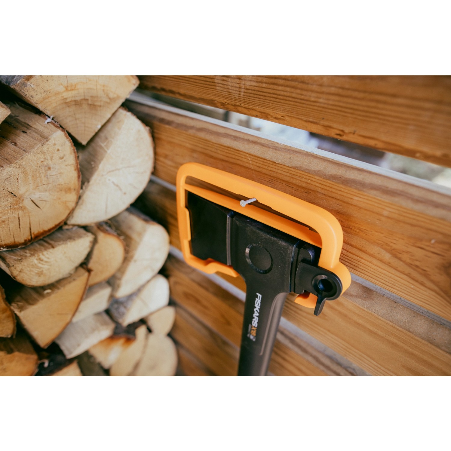 FISKARS Univerzální sekera X-series (XS) X14, 35,5 cm nakoupit u OBI