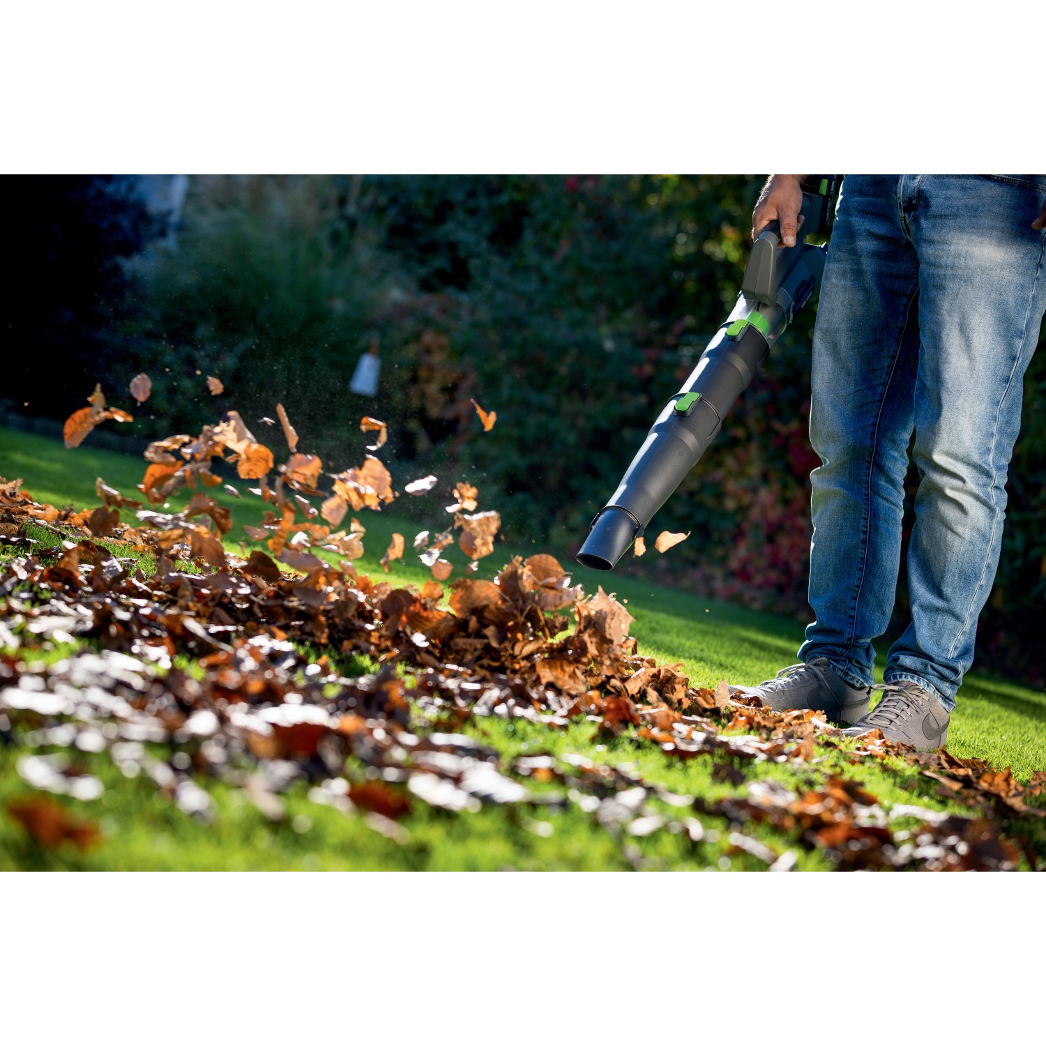 LUX-TOOLS 1 PowerSystem Aku foukač listí A-LB-20/130-24 Solo nakoupit u OBI